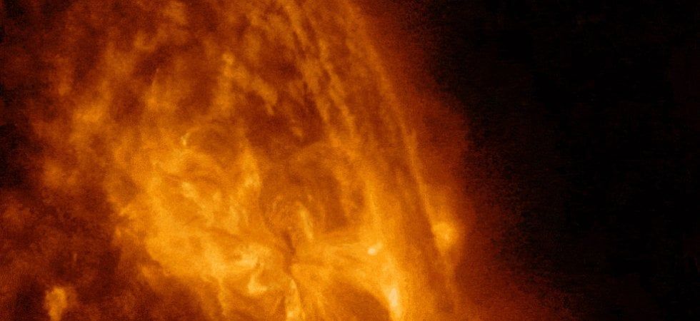 I nanobrillamenti che scaldano la corona solare - Le Scienze